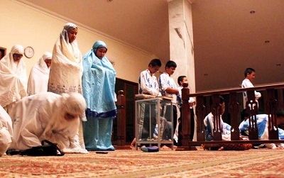 Petunjuk Lengkap dan Keutamaan Shalat Qabliyah Ba'diyah - Kitab Kuning ...